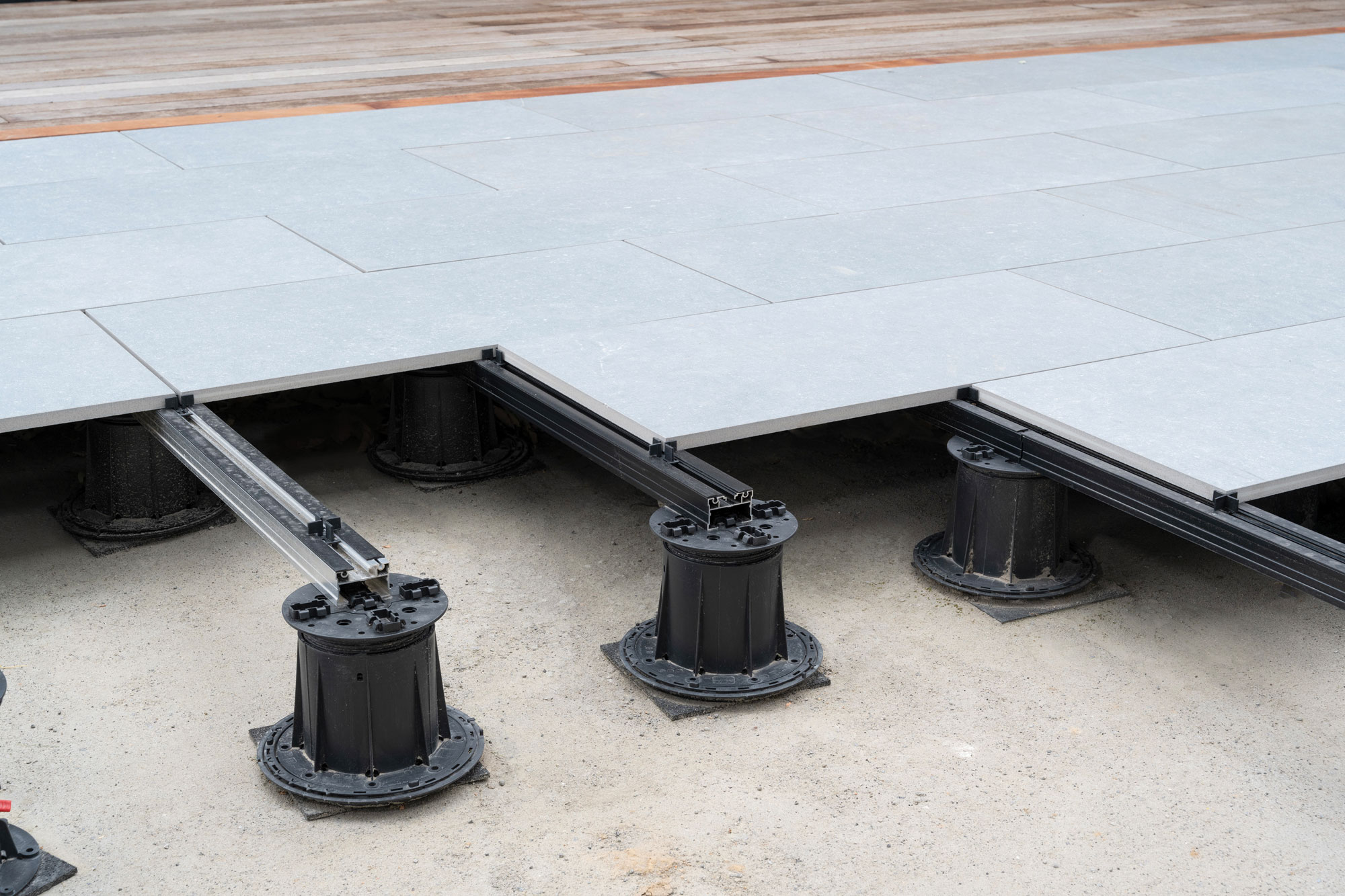 Create your terrace with Buzon adjustable pedestals | Buzon